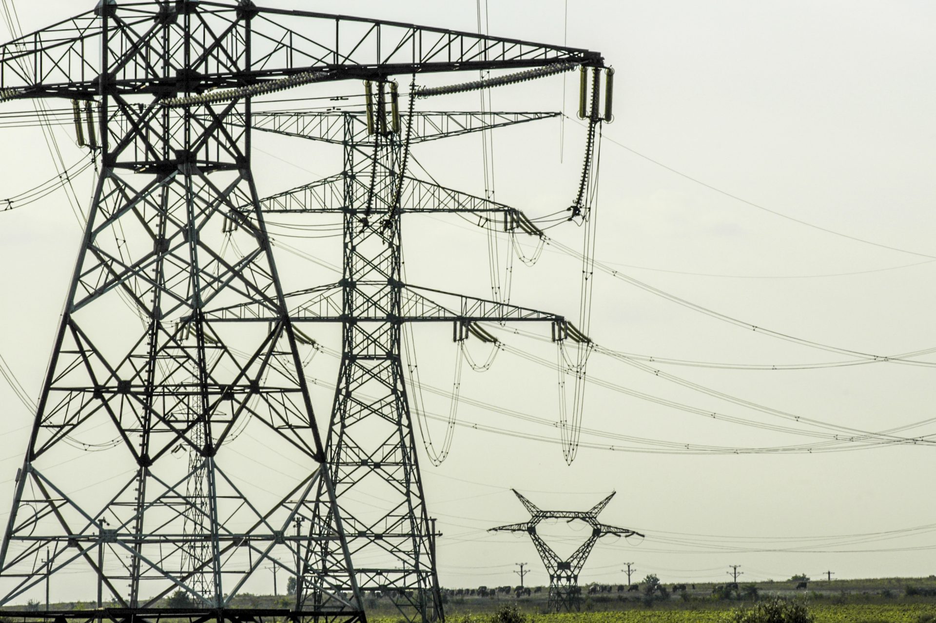 Electricity has been causing clocks in Europe to run slowly. This is ...