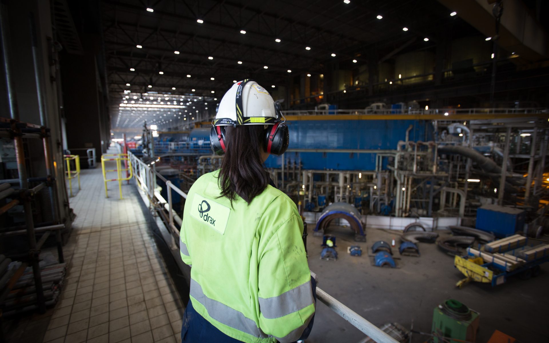 Drax generates £1.6bn and supports over 17,500 jobs in the UK - Drax Global