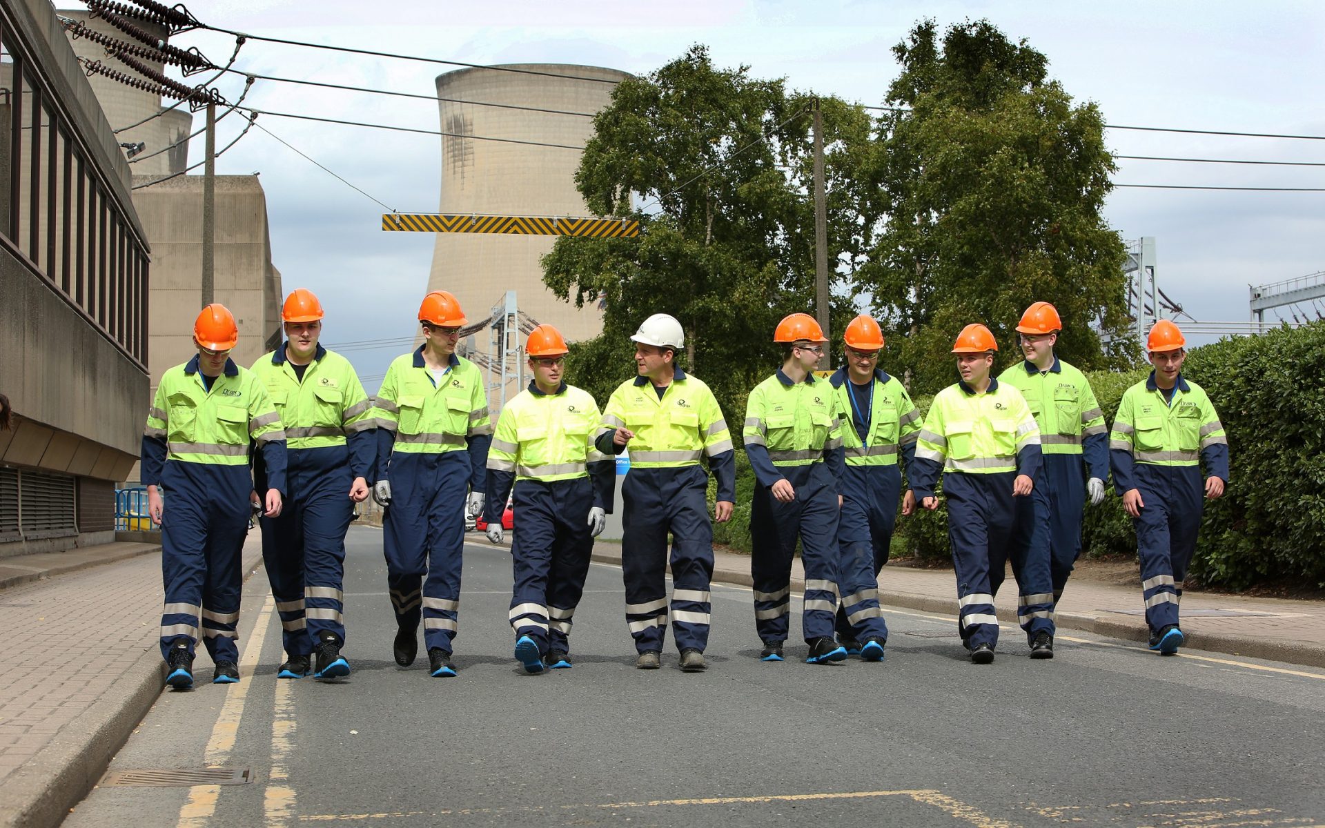 Power station apprentice scheme applicants near deadline - Drax Global