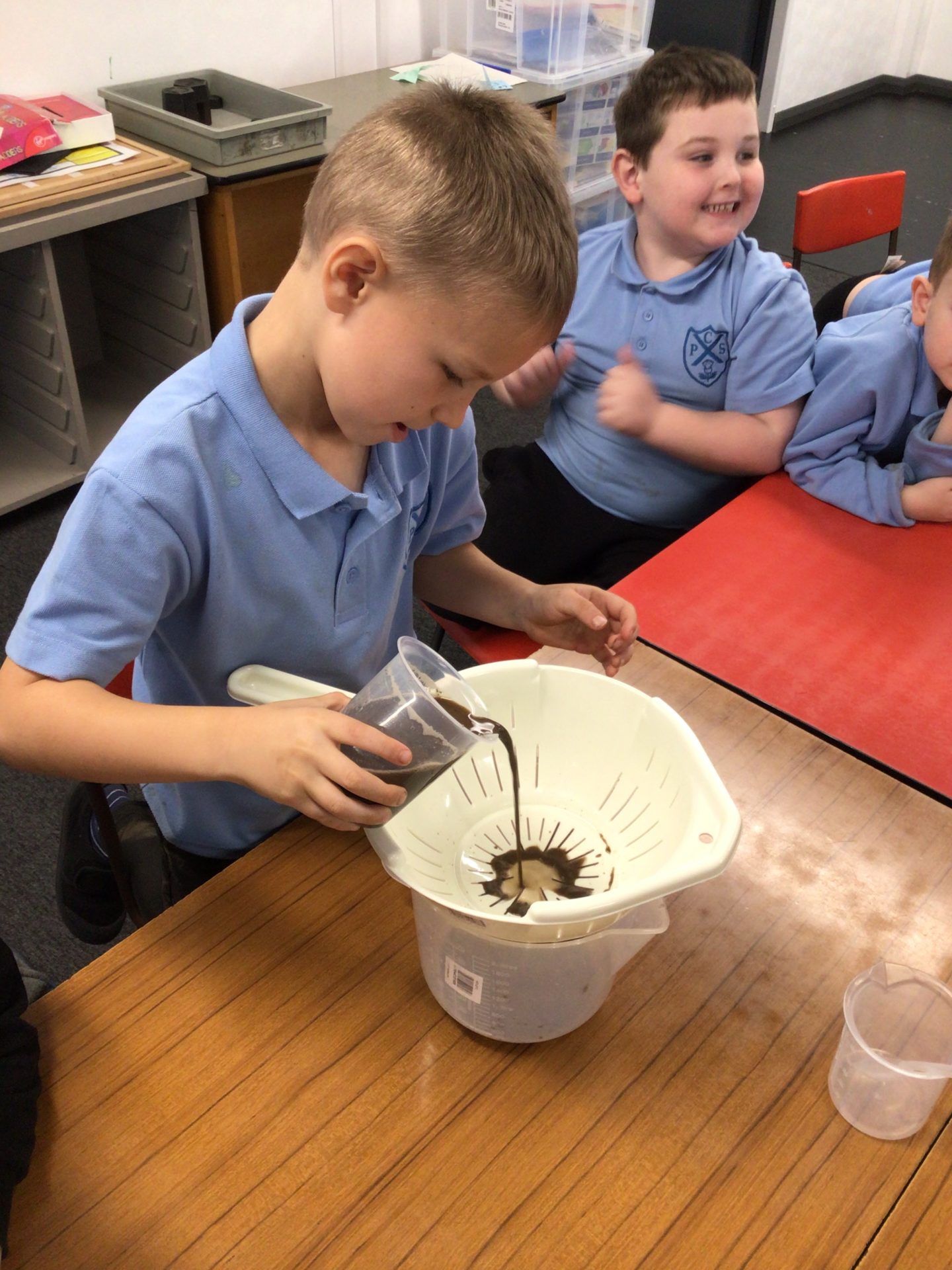 Primary School students learn about renewable energy - Drax Global